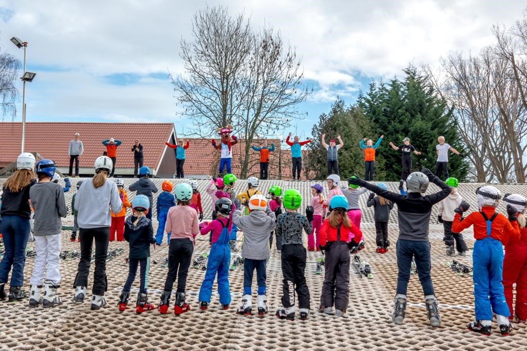 SkiCentrum Hoofddorp: krijg het echte wintersportgevoel! | Visit ...